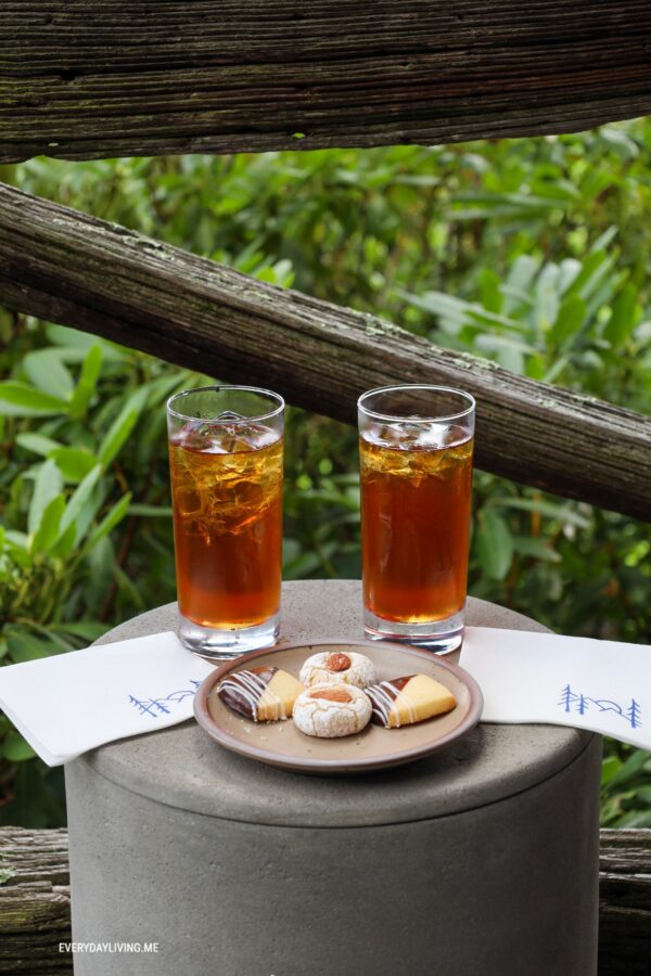 A Late Summer Tea In The Garden